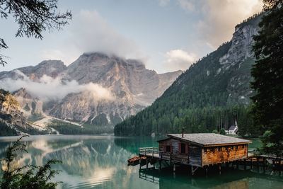 8 Beautiful Must-See Lakes In The Alps - Stories - HIP Hotels